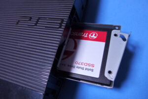 PS3のハードディスクを、SSDに換装する方法 | shattered-blog.com